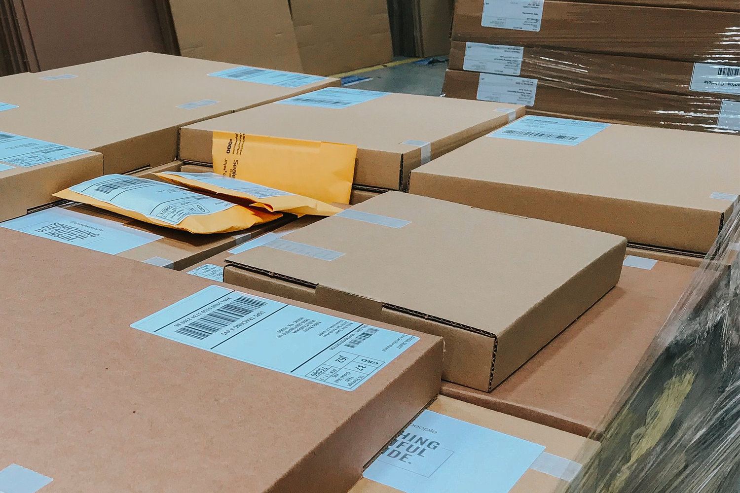 White Label Packaging vs. Premium Branding at JONDO | JONDO